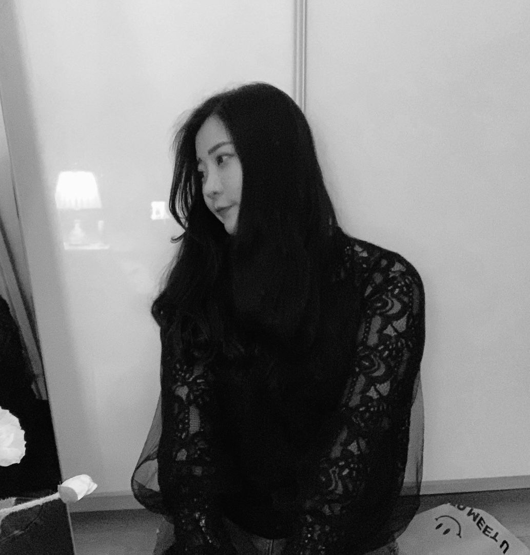 유하루 | 홀릭스(HOLIX)